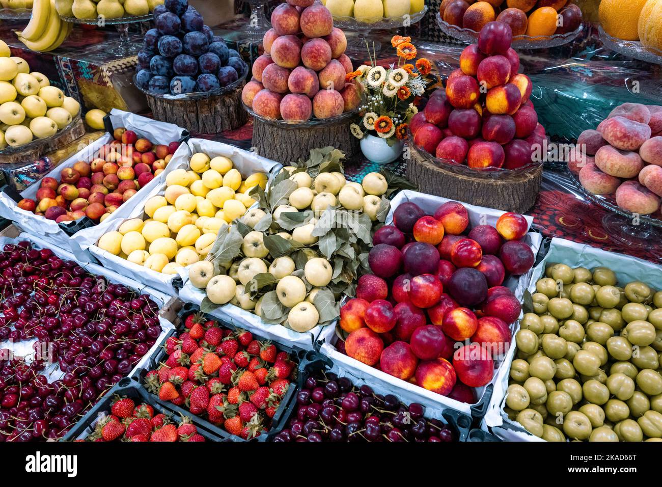 Green Market in Baku. Fresh fruit and vegetables at a traditional food ...