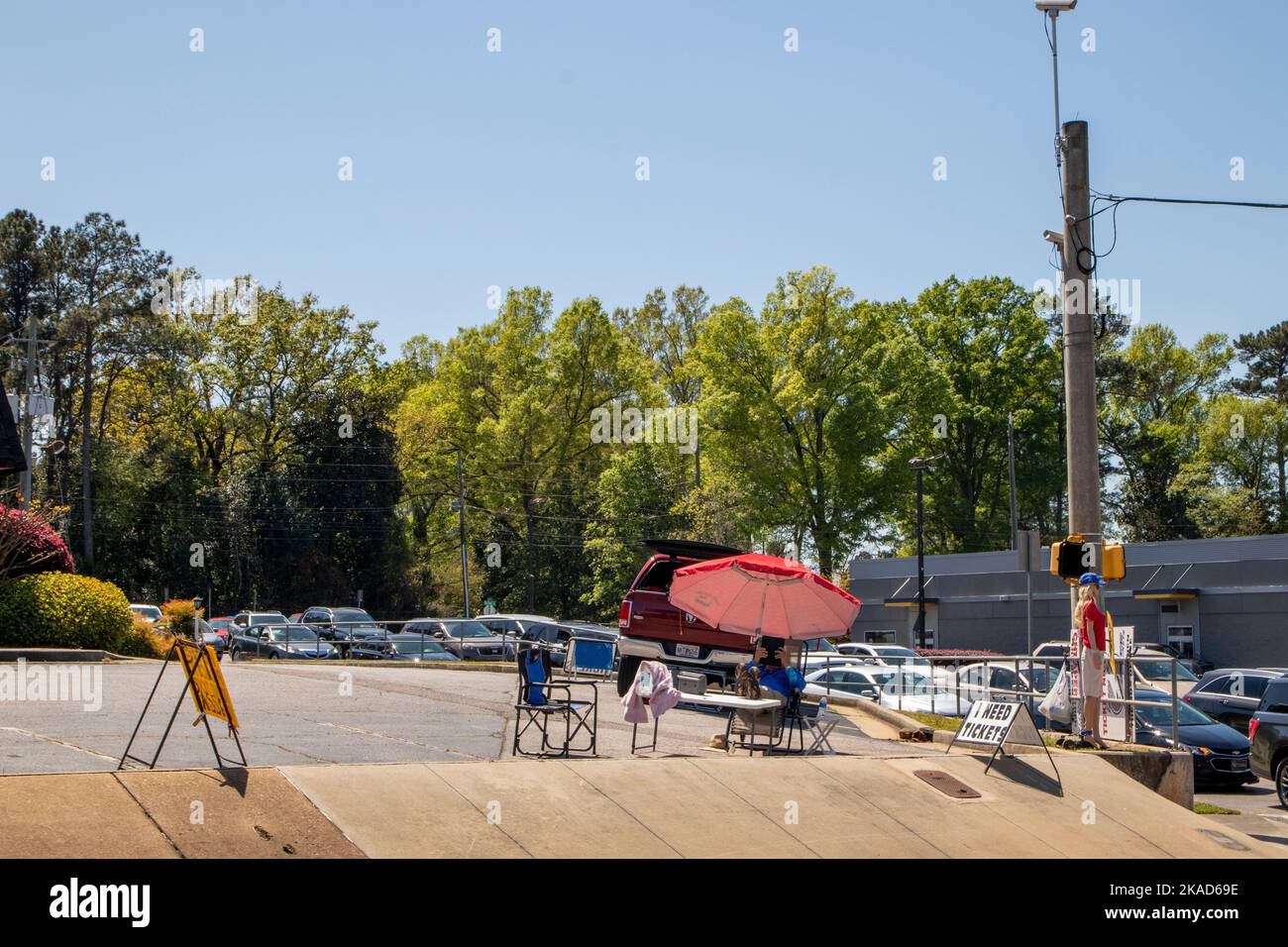 Augusta, Ga USA - 04 04 21: Masters Golf Tournament 2021 Ticket scalper ...