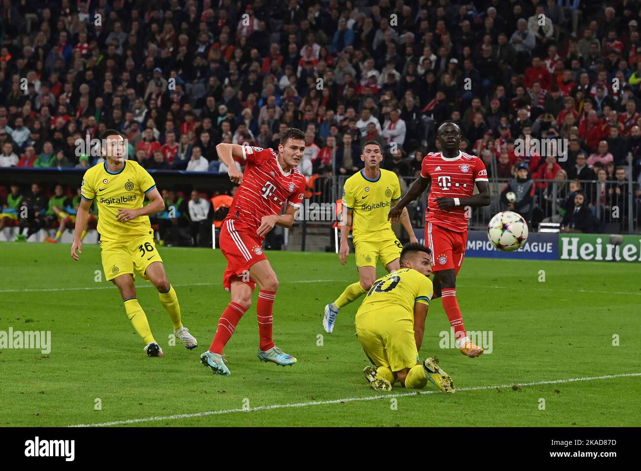 Champions league 2022 milan 2 november hi-res stock photography and ...
