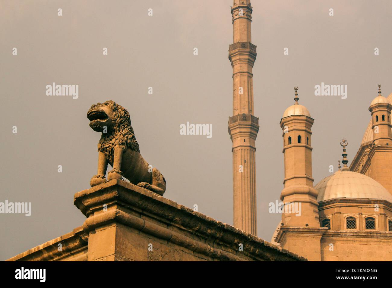 Saladin statue egypt hi-res stock photography and images - Alamy