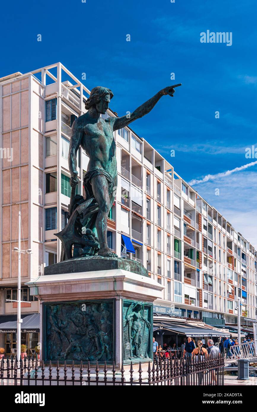 Statue du Genie de la Navigation, Toulon, France, Europe Stock Photo ...