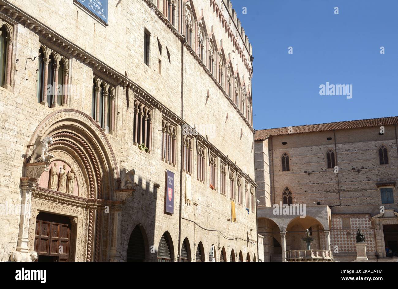 Piazza IV Novembre in the center of Perugia is known for the Palazzo ...