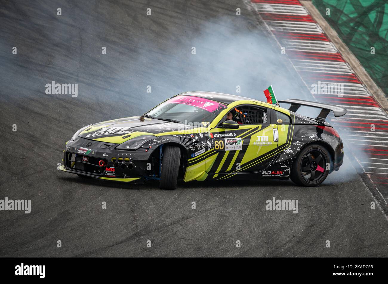 Nissan Z350 drifting at the Navarra circuit Stock Photo - Alamy