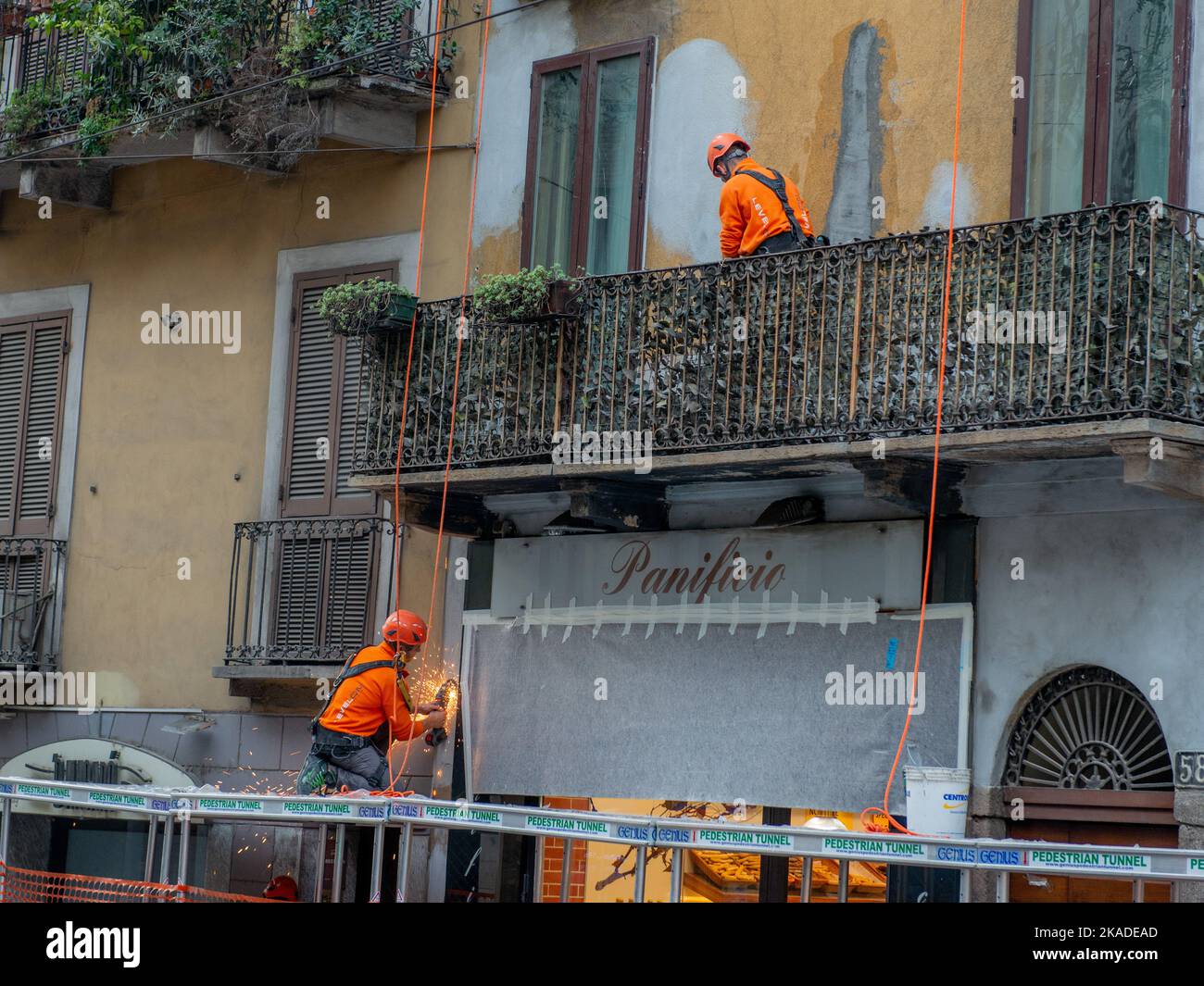 Milan Italy 26 October 2022: Workers at work while renovating an old ...
