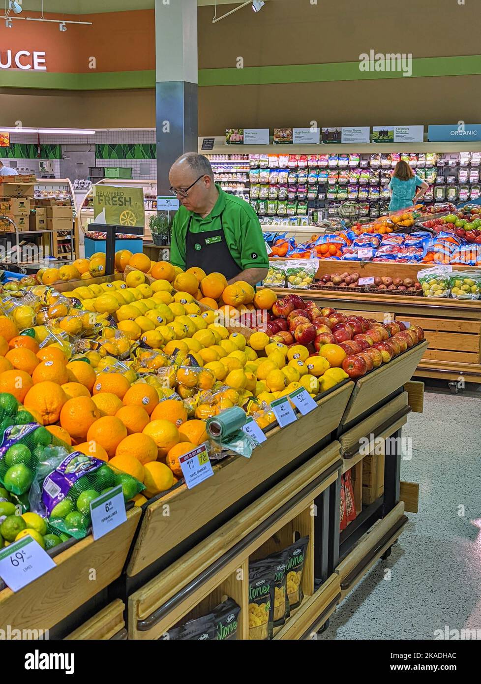 Publix produce section hi-res stock photography and images - Alamy