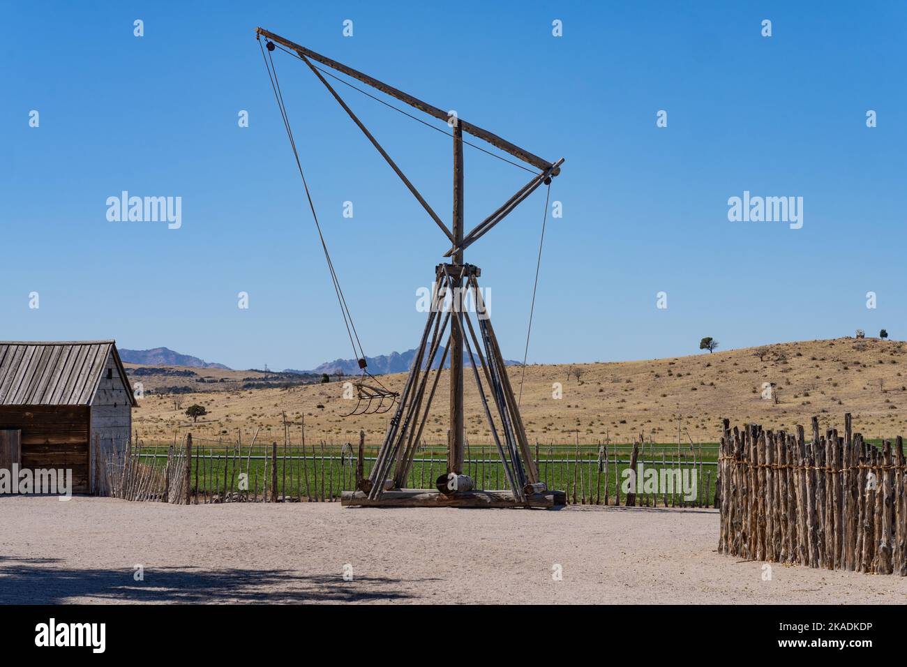 Hay derrick hi-res stock photography and images - Alamy