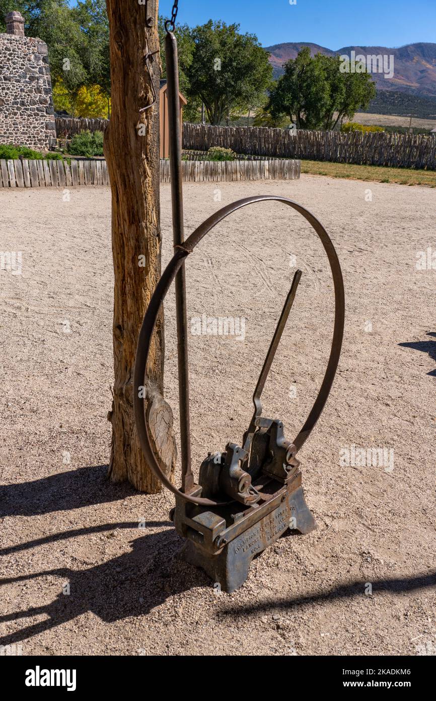 Tire bending machine hi-res stock photography and images - Alamy
