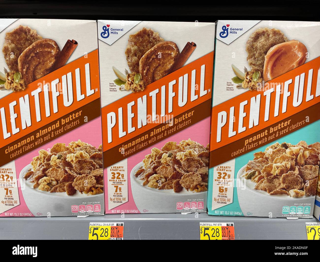 Walmart grocery store interior cereal hi-res stock photography and ...