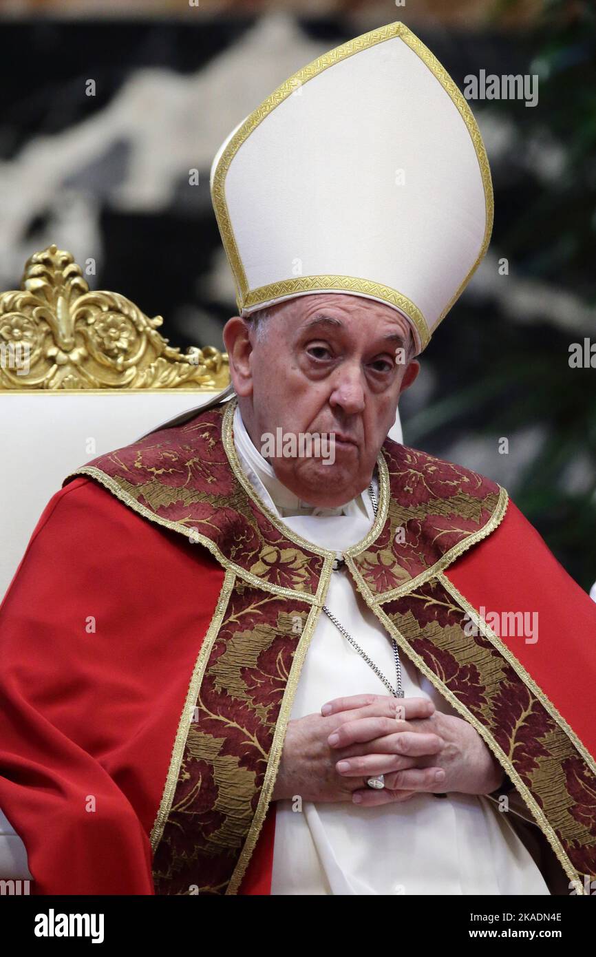 Novembe 2 2022 - POPE FRANCIS presides holy mass for the deceased ...