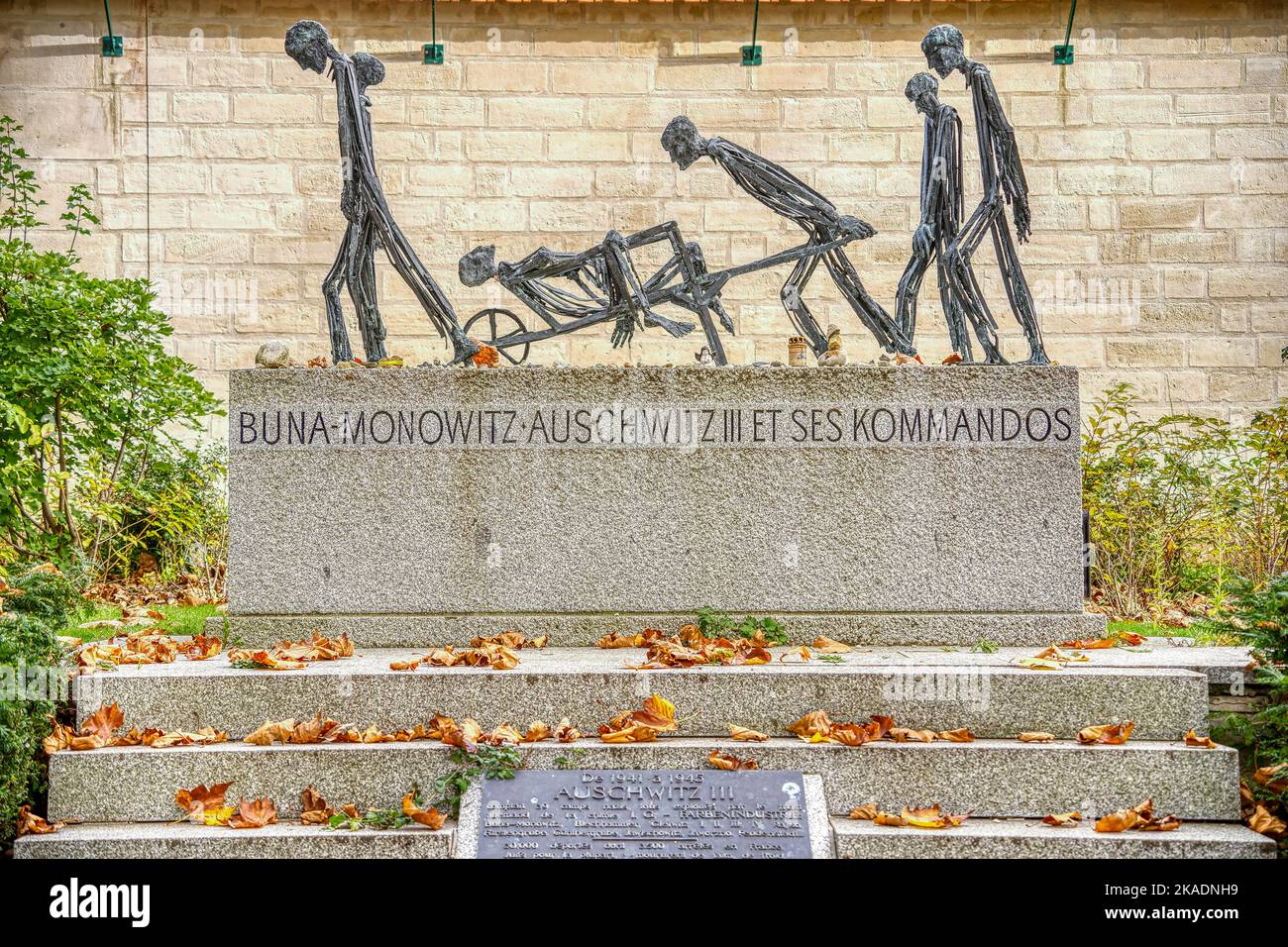 Paris, France - November 2022 : Pere Lachaise Cemetery in Autumn, HDR ...