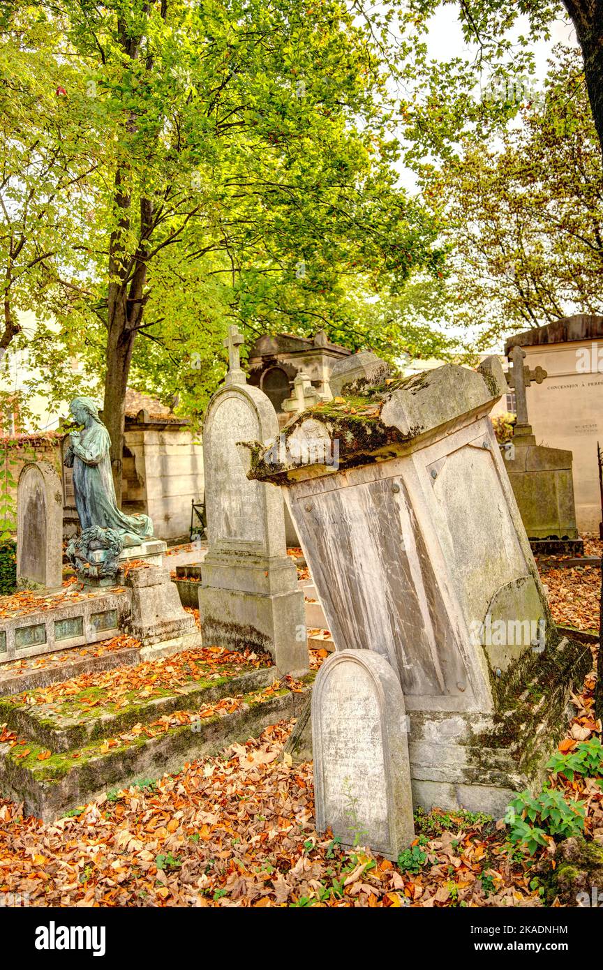 Paris, France - November 2022 : Pere Lachaise Cemetery in Autumn, HDR ...