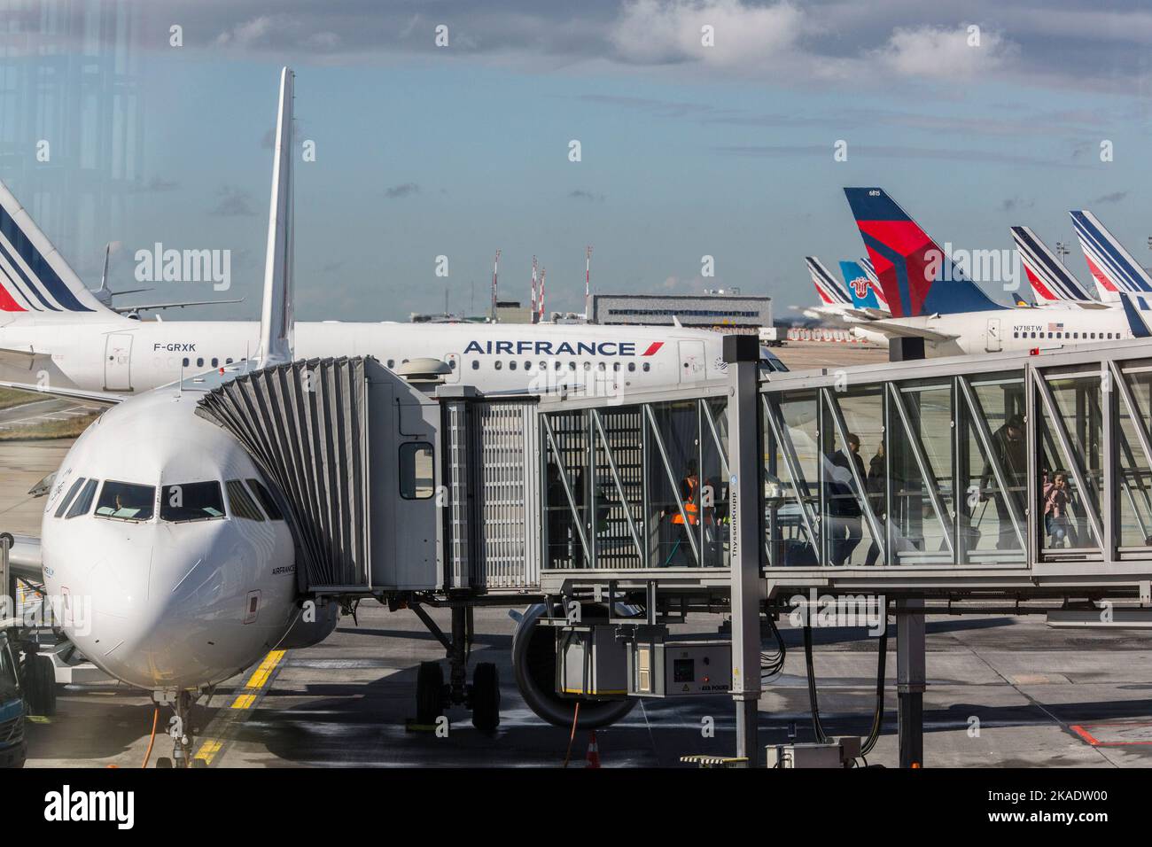 ROISSY CHARLES DE GAULLE AIRPORT AIR FRANCE PLANES Stock Photo - Alamy