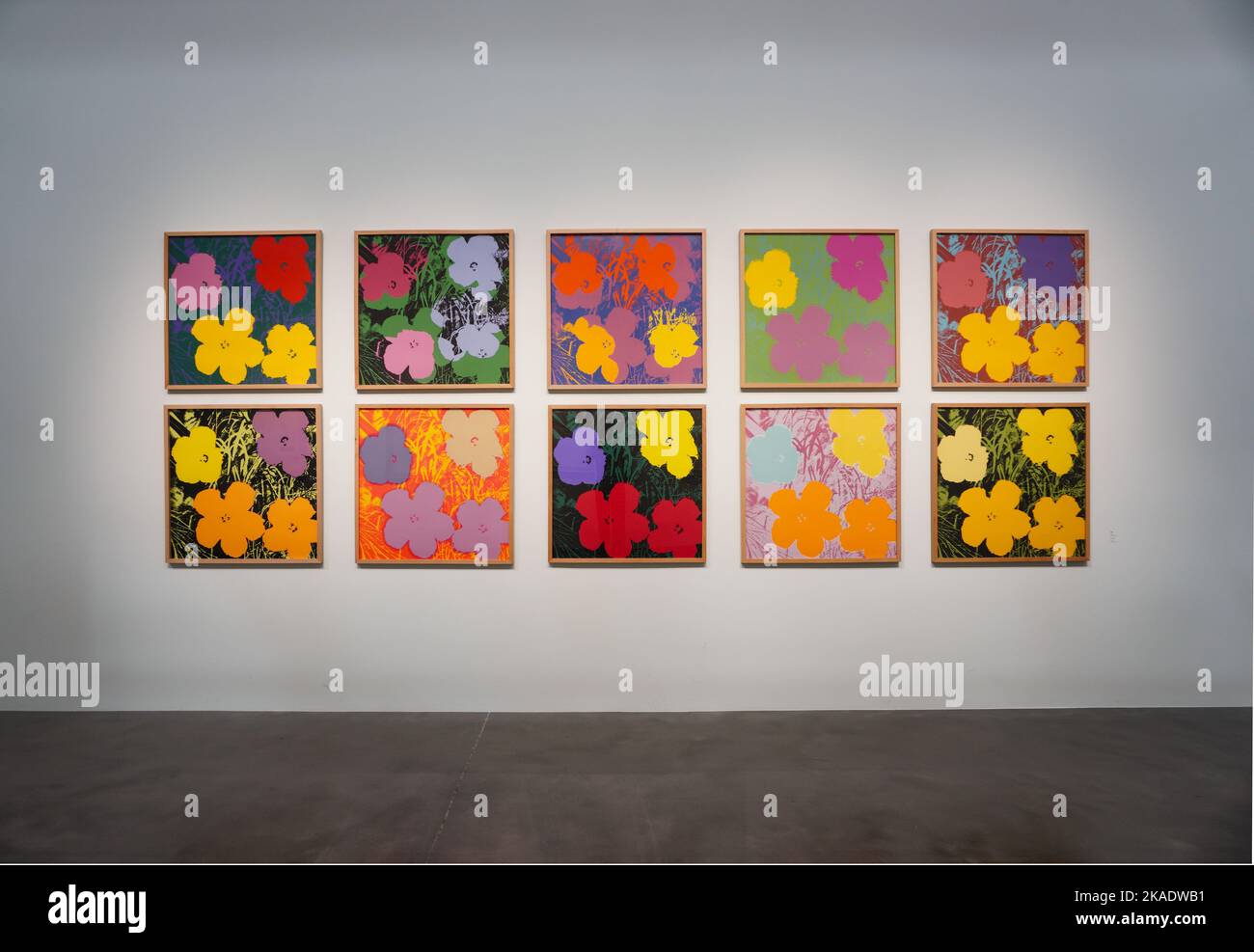 A display of Andy Warhol's pop art at a gallery Stock Photo - Alamy