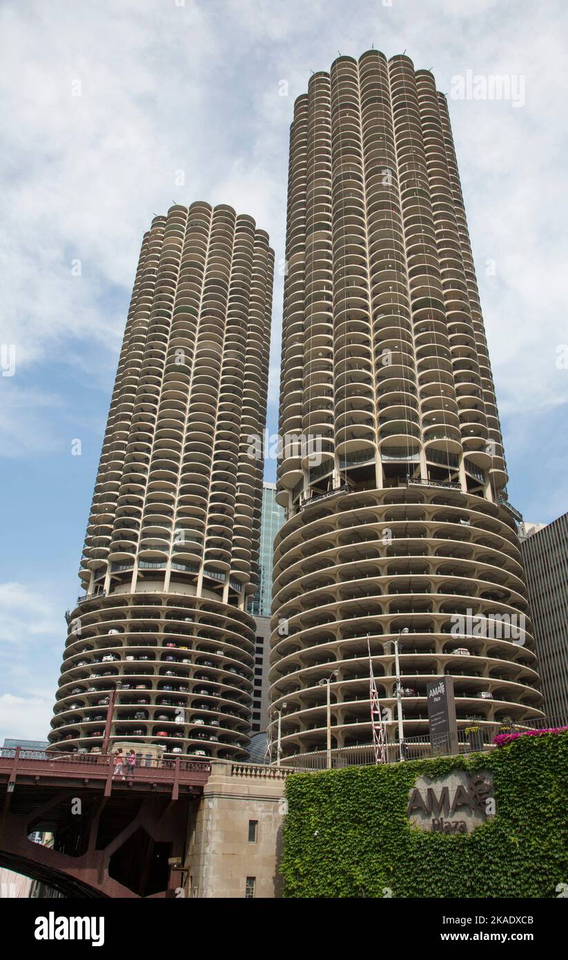 Multi bulding complex hi-res stock photography and images - Alamy