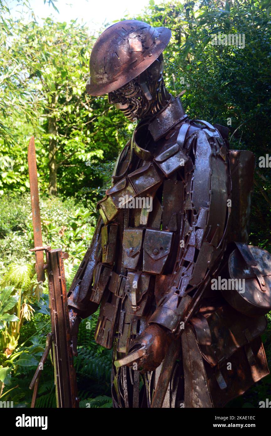 Metal WW1 'Unknown Solider' Sculpture Memorial in the Foliage Garden at ...
