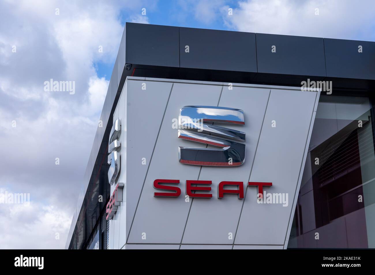 Spanish Car Logo Spanish>English) I Recently Got A New Car And A