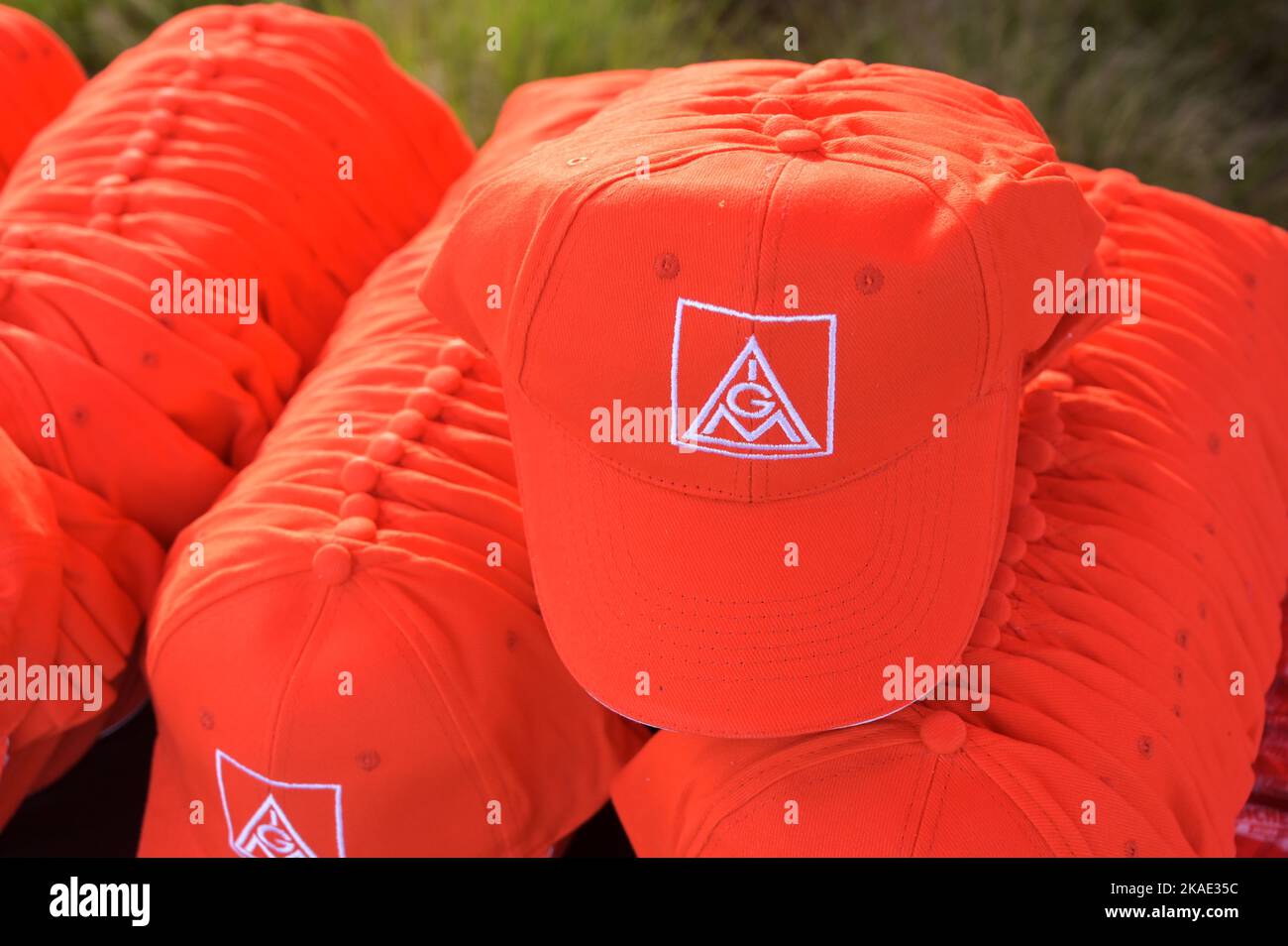 Leipzig, Germany. 01st Nov, 2022. Caps with the IG Metall logo at a ...
