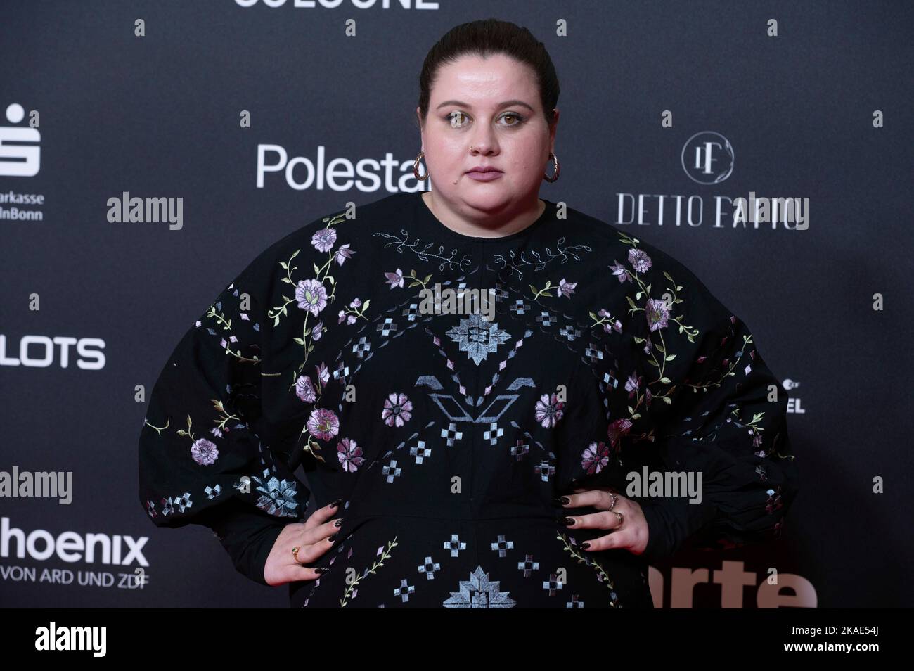 Cologne, Deutschland. 22nd Oct, 2022. Judith GAILER, actress, red ...