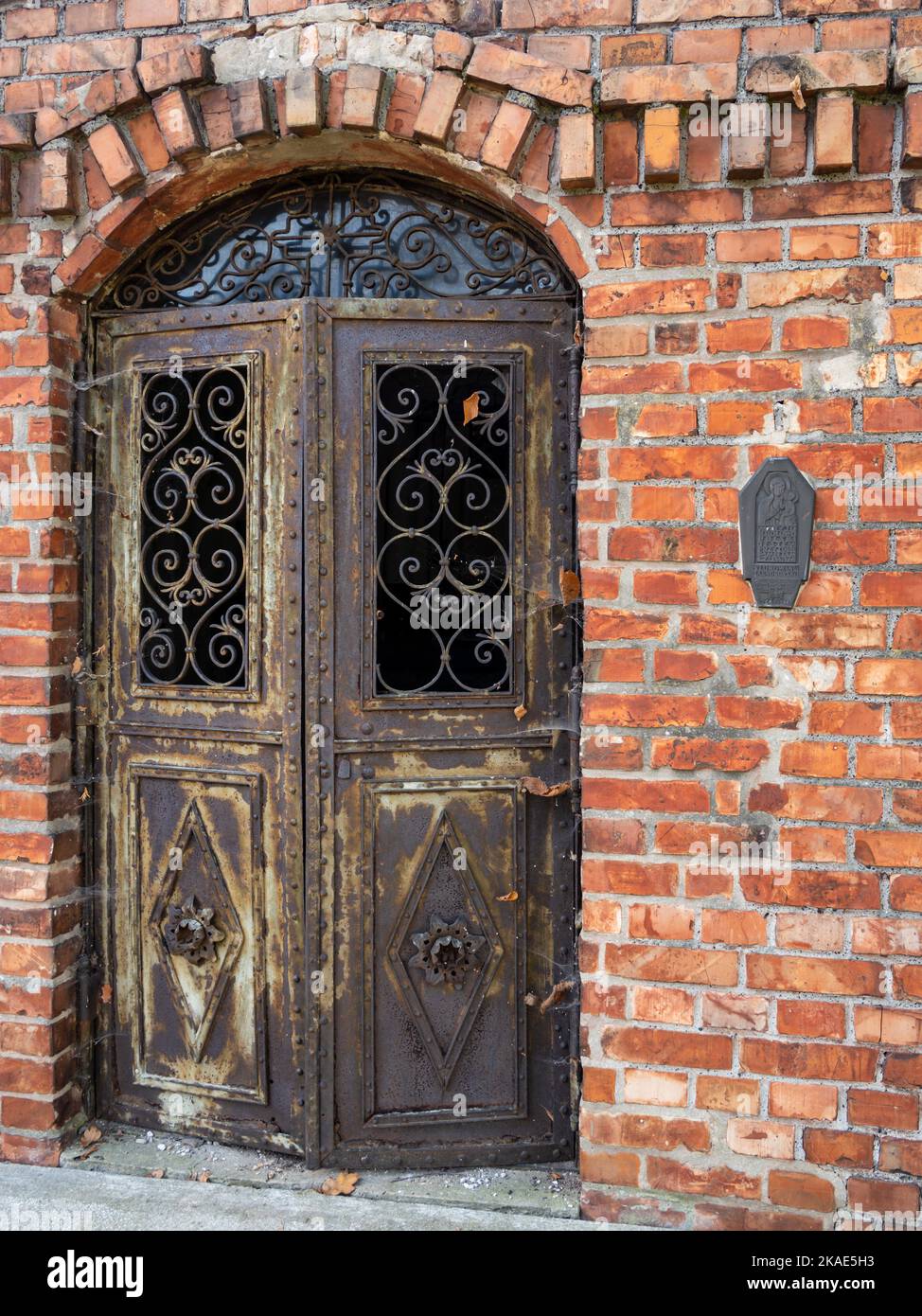 19th century old cemetery chapel door Stock Photo - Alamy