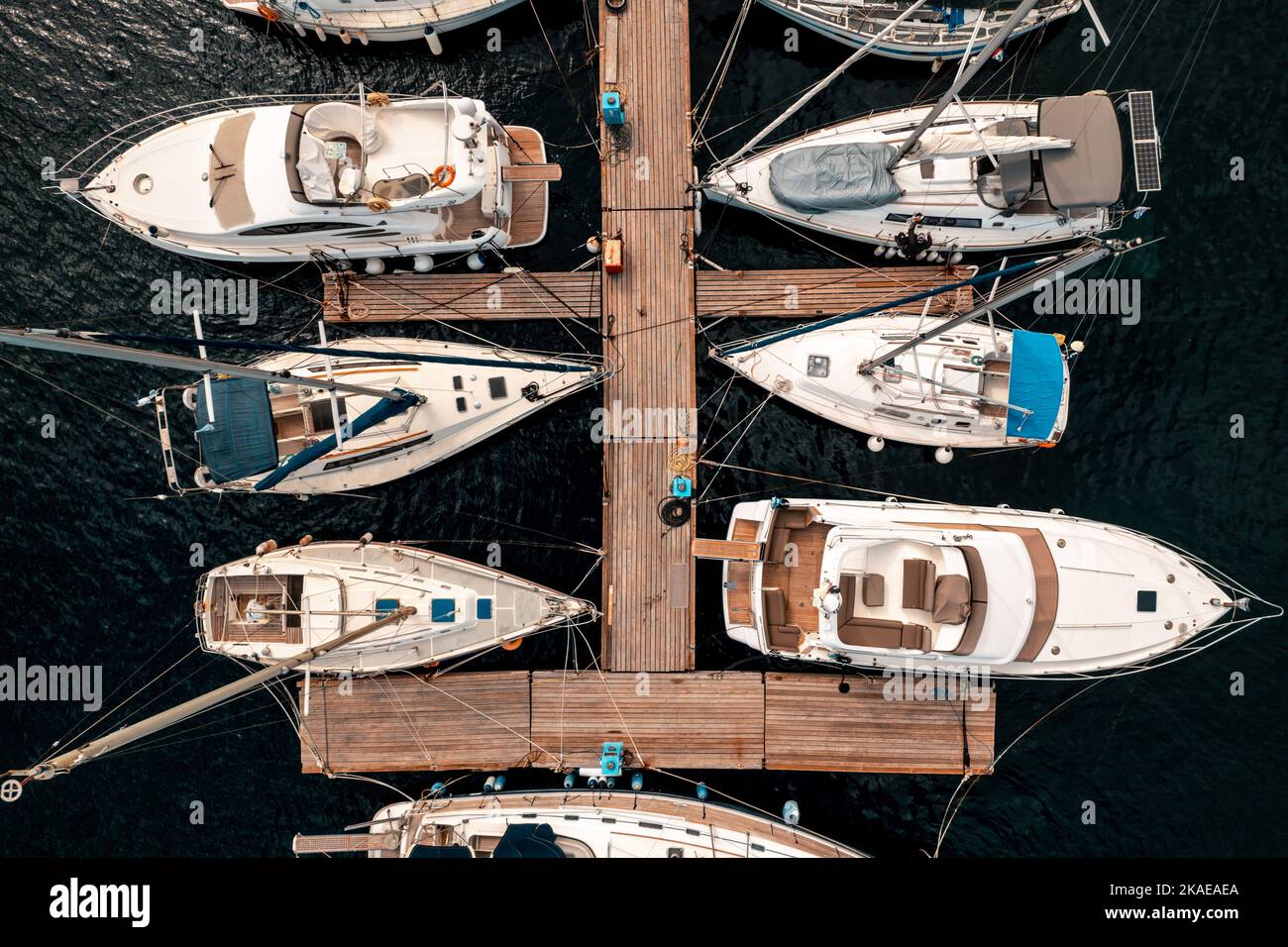 Aerial view wooden pier yachts hi-res stock photography and images - Alamy