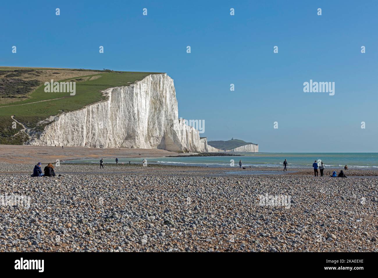 Cuckmere Haven, white cliffs The Seven Sisters, South Downs, England ...