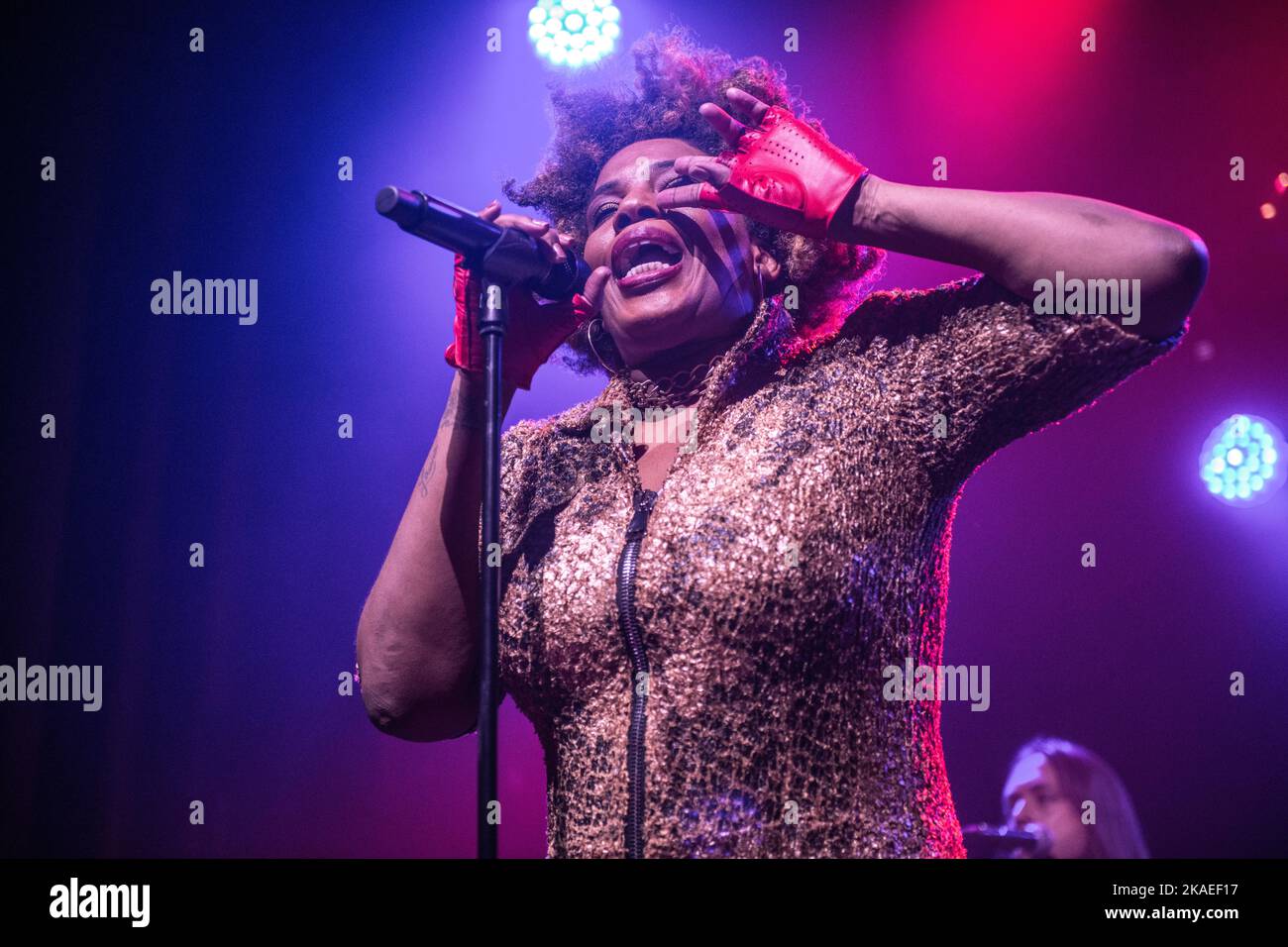 Macy Gray performing at Sala Apolo, Barcelona 15 Oct. 2022. Photographer: Ale Espaliat Stock ...