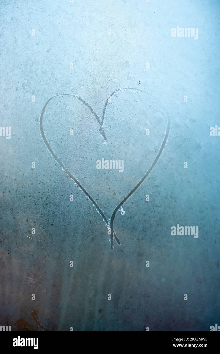 Foggy window heart hi-res stock photography and images - Alamy