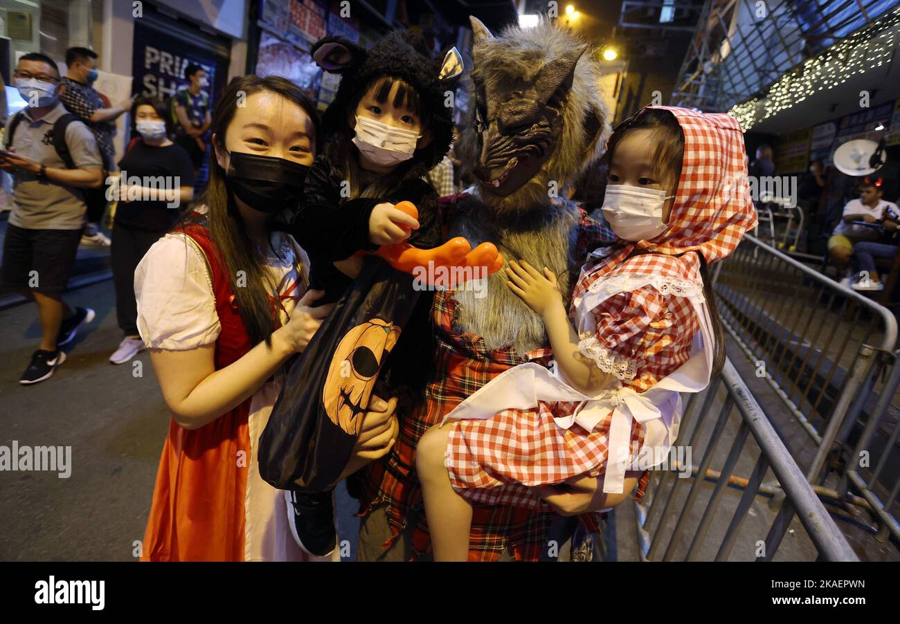 People celebrate Halloween in Lan Kwai Fong. 31OCT22 SCMP/ Jonathan ...
