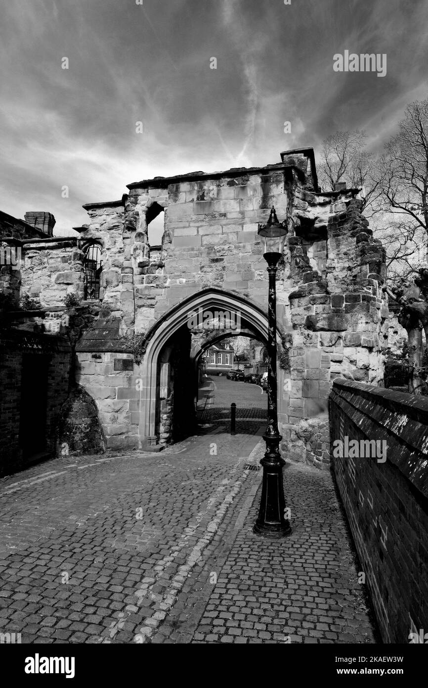 The South Gateway, The Newarke, Leicester City, Leicestershire, England ...