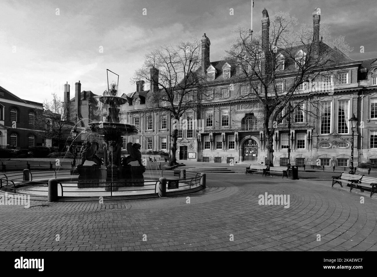 Leicester water fountain Black and White Stock Photos & Images - Alamy