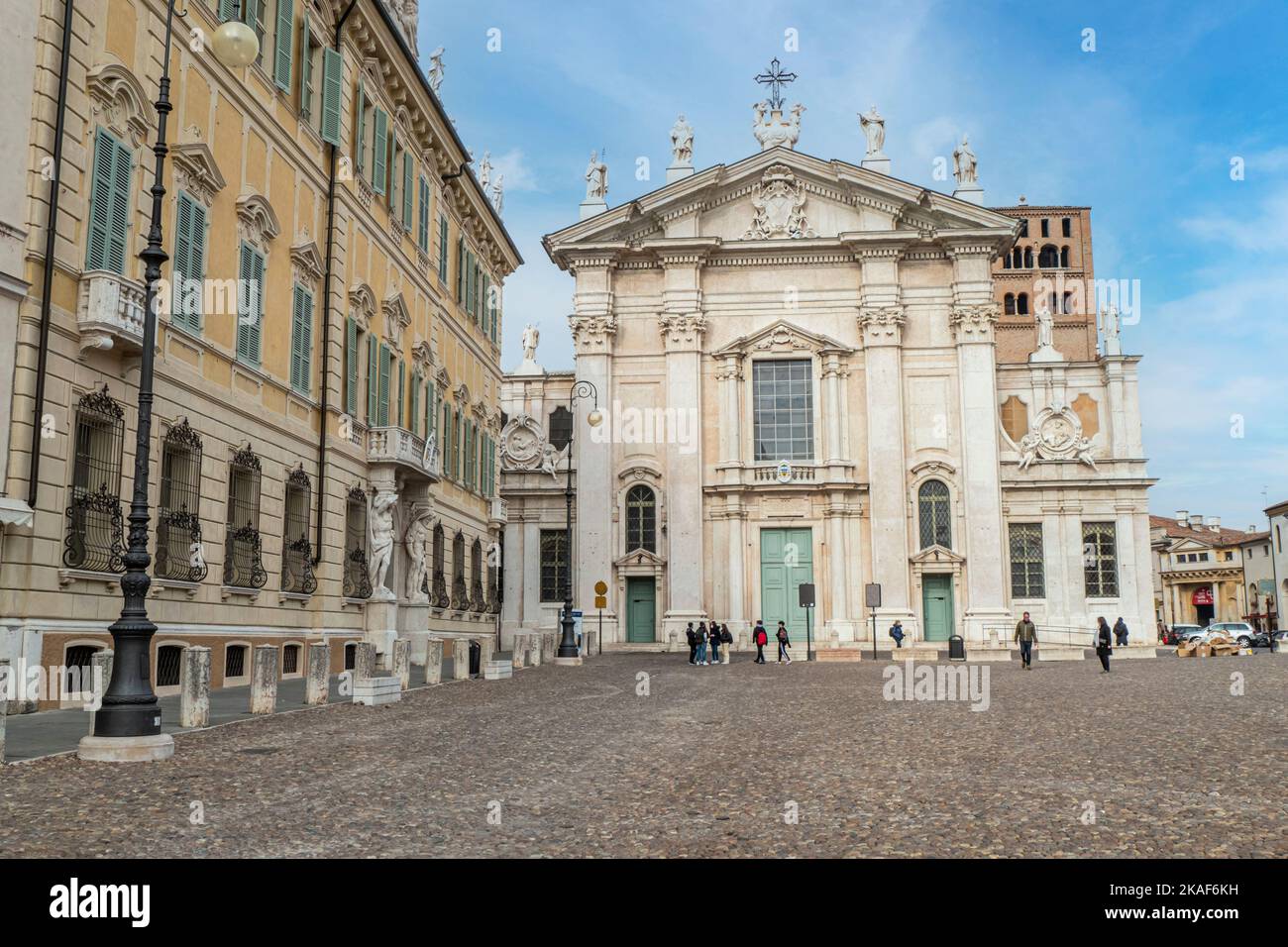 Mantua, Italy - 02-26-2022: The beautiful Cathedral of Mantua Stock ...