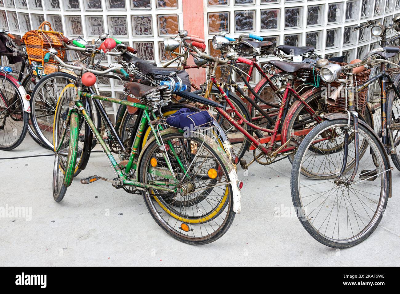 Classic racing bikes hi-res stock photography and images - Alamy
