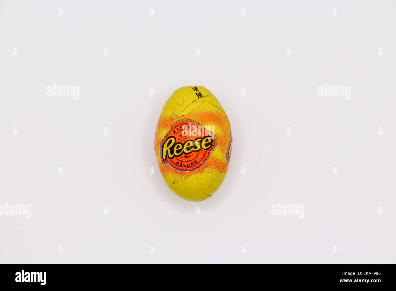 Reeses chocolate egg hi-res stock photography and images - Alamy