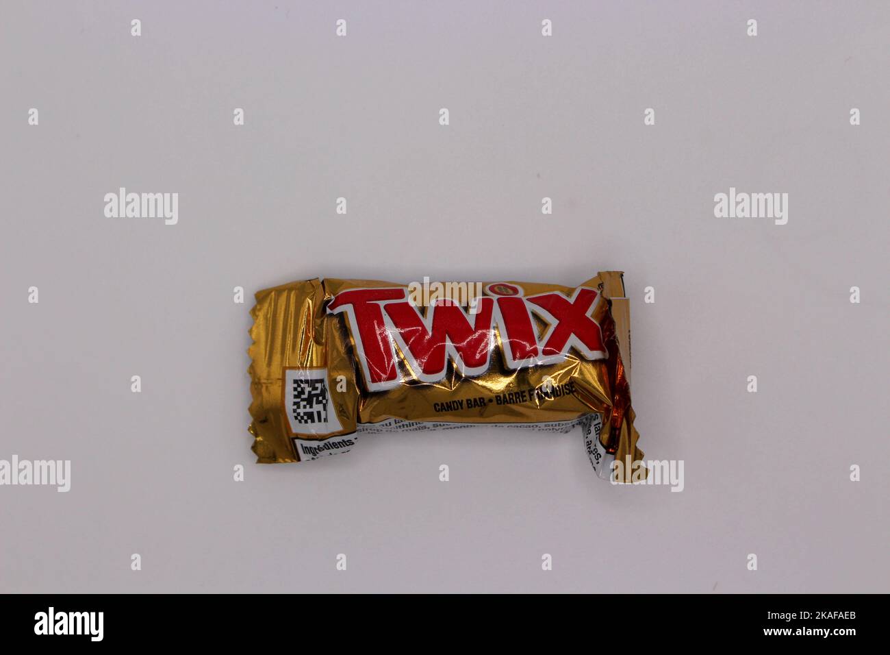 Twix caramel chocolate hi-res stock photography and images - Alamy