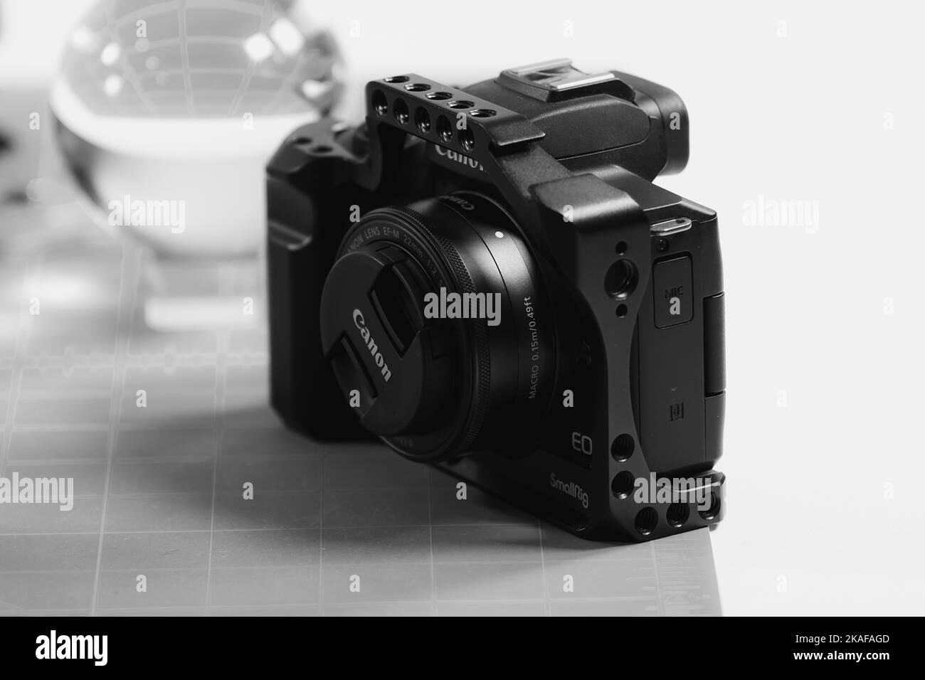 A closeup grayscale of a Canon M50 photographic camera Stock Photo - Alamy