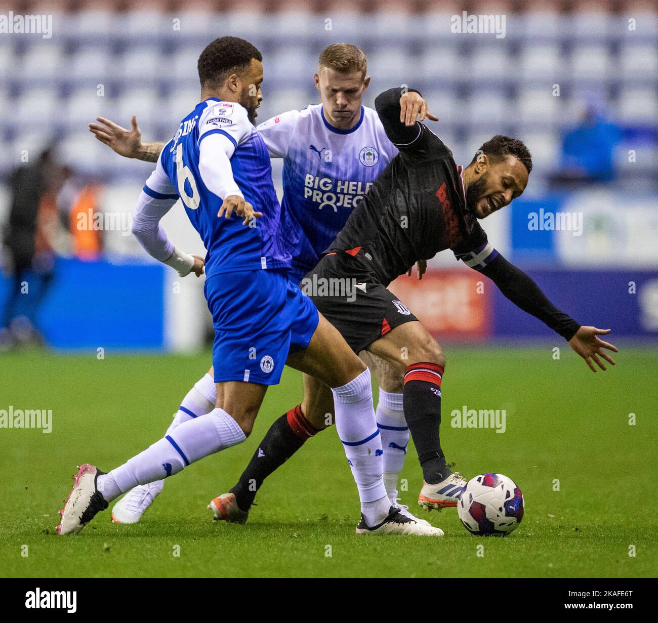 DW Stadium, Wigan, UK. 2nd Nov, 2022. Championship football league ...