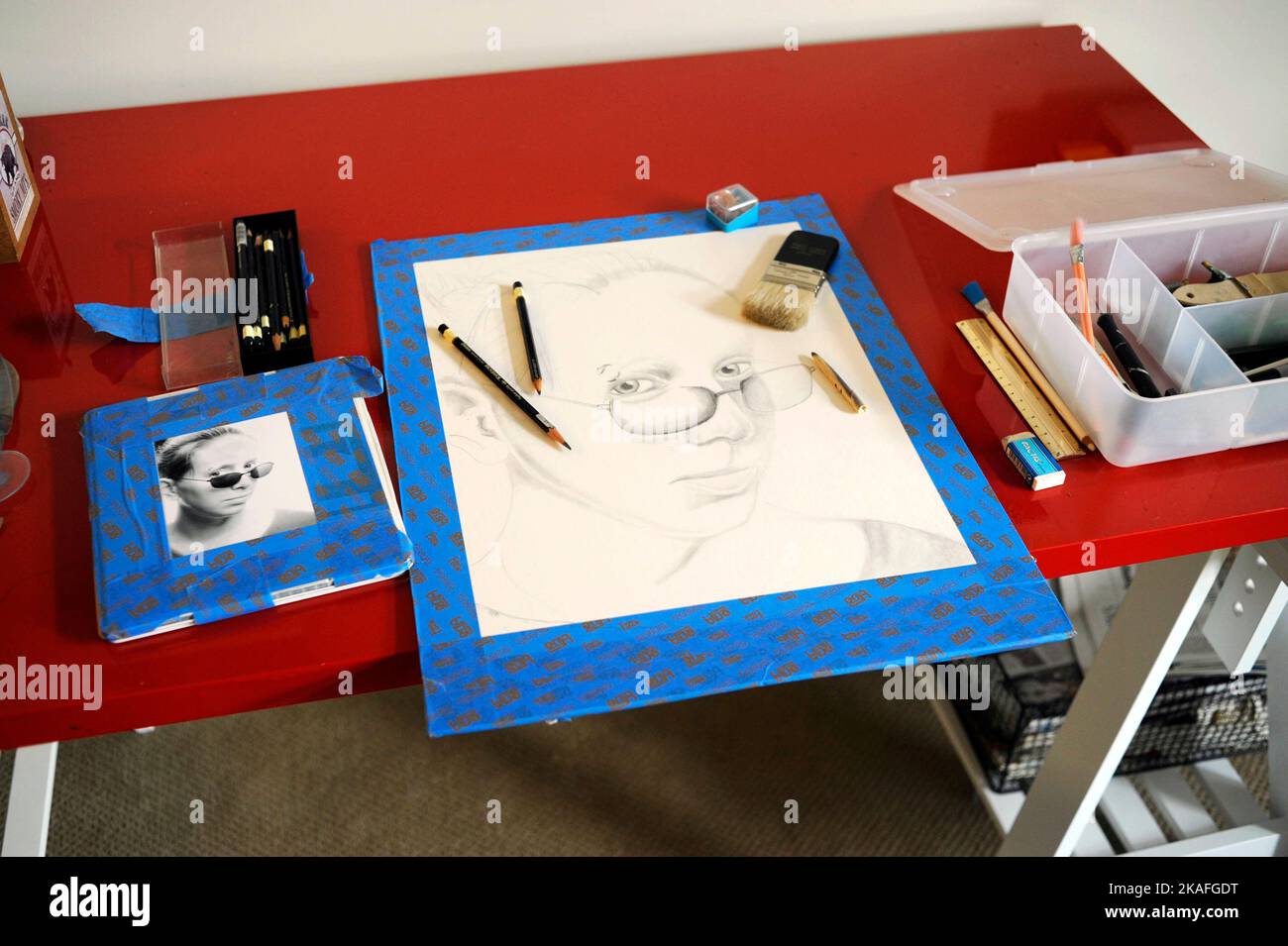 Drawing table hi-res stock photography and images - Alamy