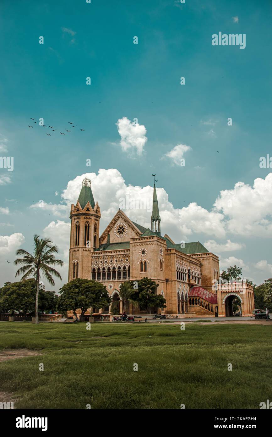 A beautiful view of faisal masjid. unique picture of shah faisal mosque ...
