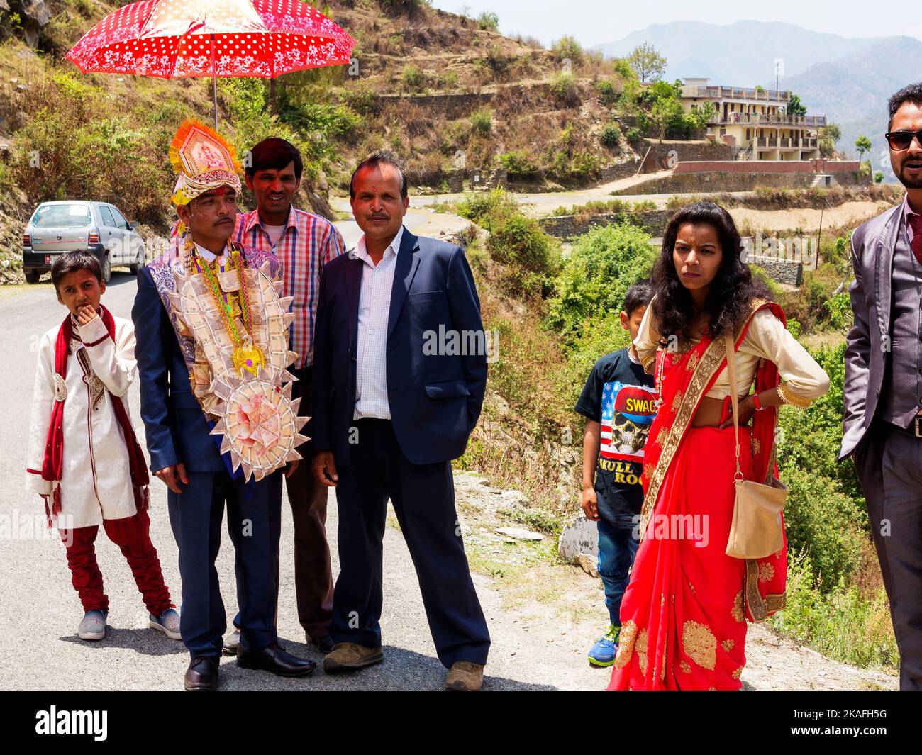 Indian wedding on the road at Adhora village on the Nandhour Valley ...