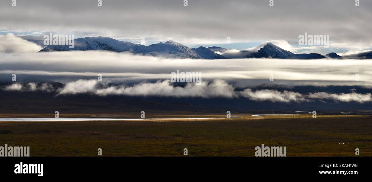 Alaska range panorama hi-res stock photography and images - Alamy