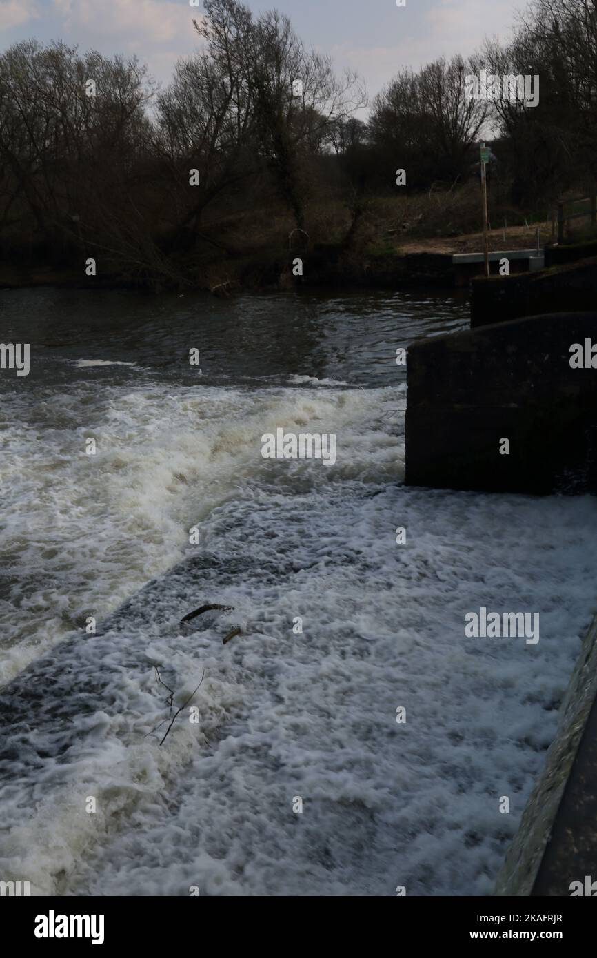 walsham weir lock river wey navigation surrey england Stock Photo - Alamy