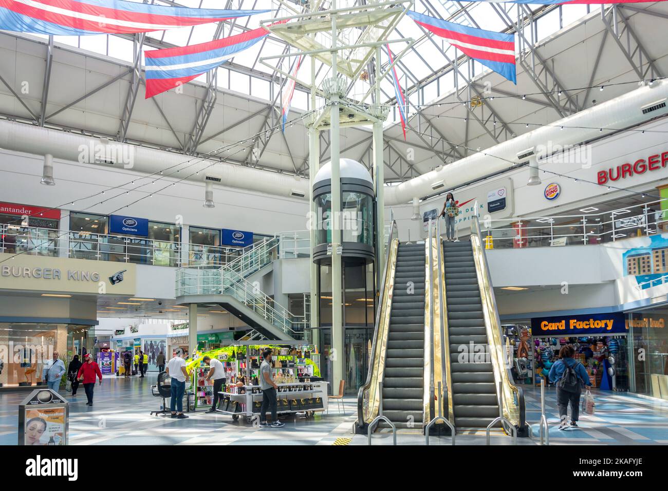 Interior atrium of Surrey Quays Shopping Centre, Surrey Quays ...