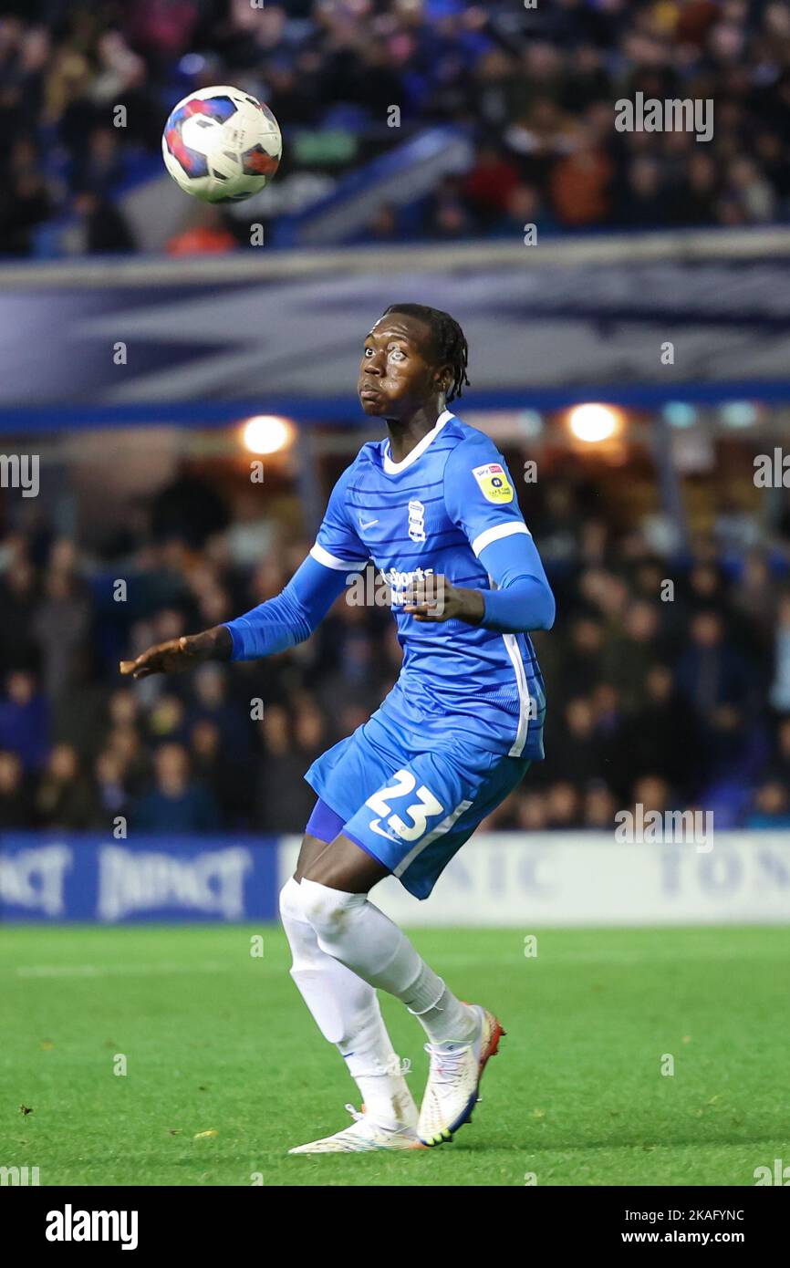 Emmanuel Longelo #23 of Birmingham City keeps his eyes on the ball ...