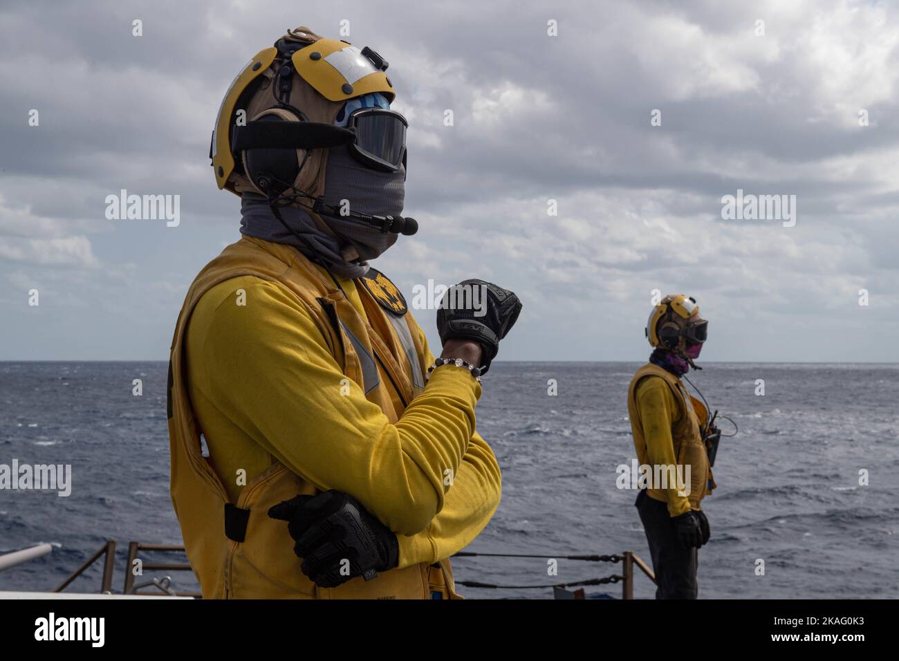 221026-N-XB010-1003 East China Sea (Oct. 26, 2022) – Aviation Boatswain’s Mate, Handling, 3rd ...