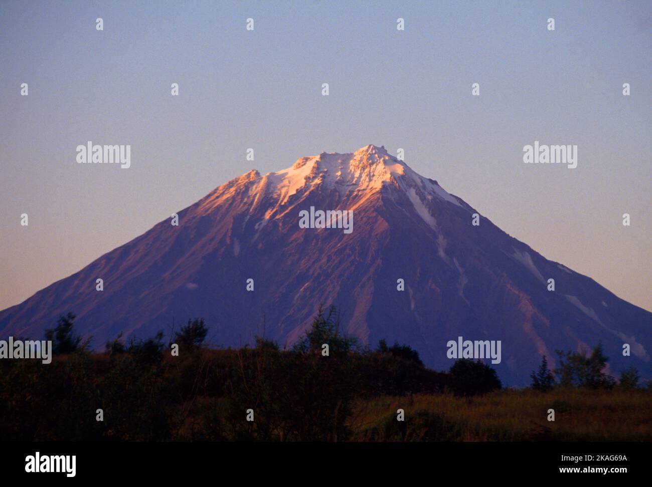 Koryakskaya Sopka Active Volcano Kamchatka Peninsula Russia Stock Photo ...