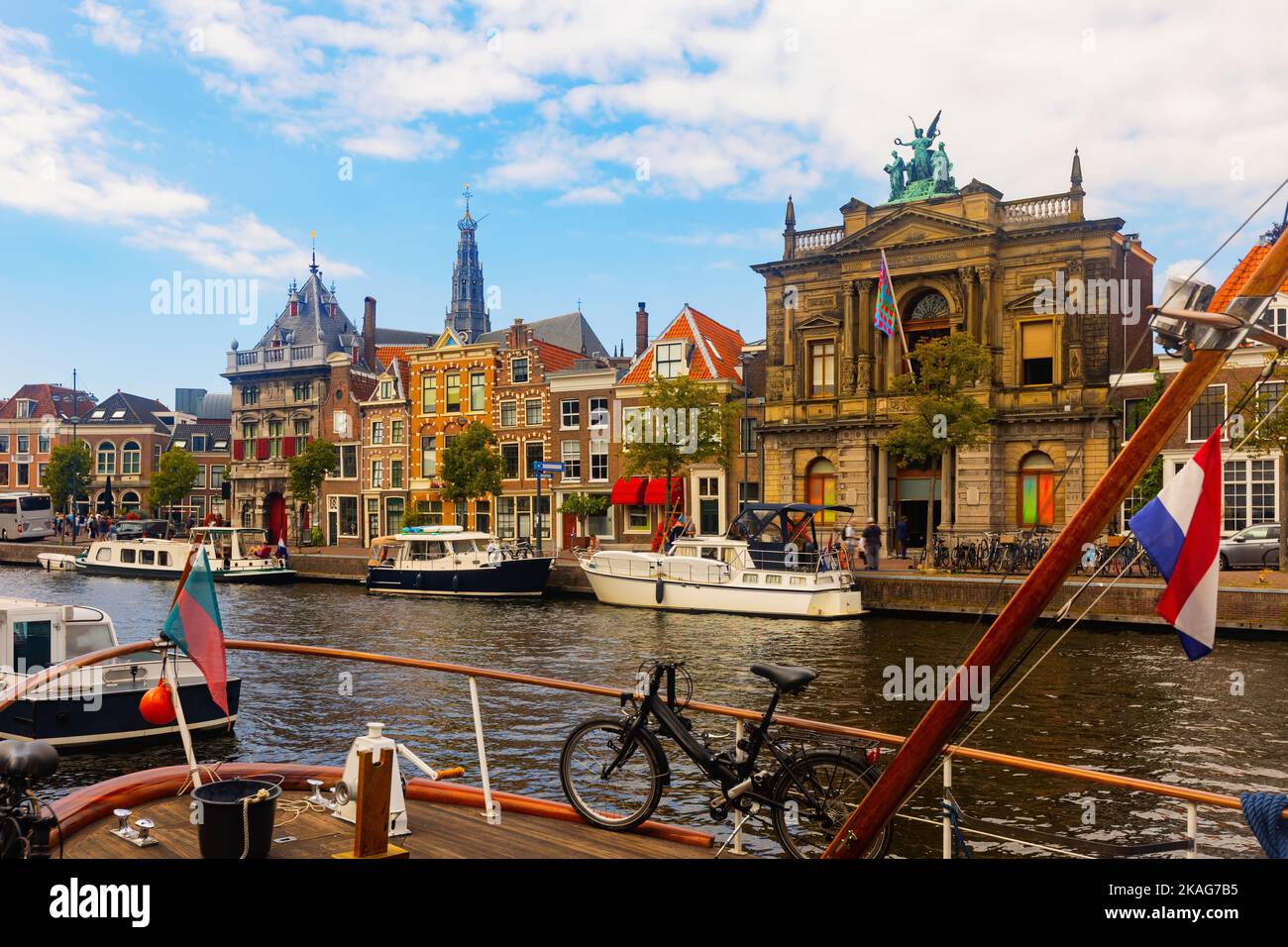 Riverside of Spaarne in Haarlem, Netherlands Stock Photo - Alamy