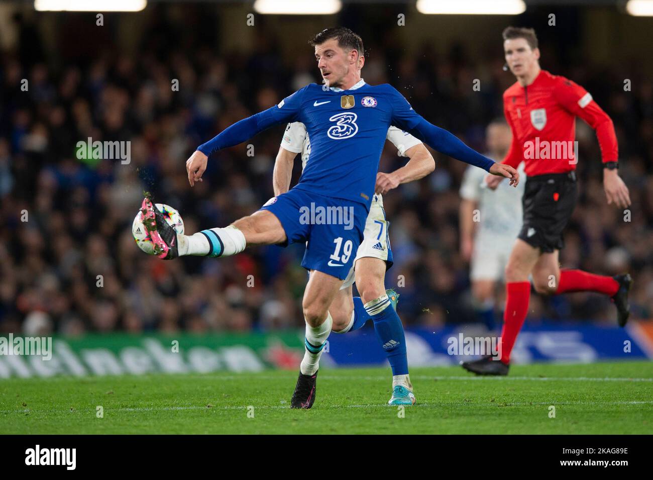 London, UK. 02nd Nov, 2022. Mason Mount of Chelsea during the UEFA ...