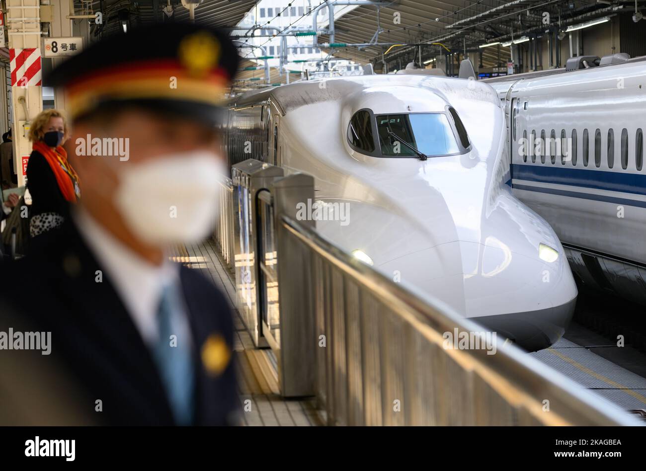 Von shinkansen hi-res stock photography and images - Alamy