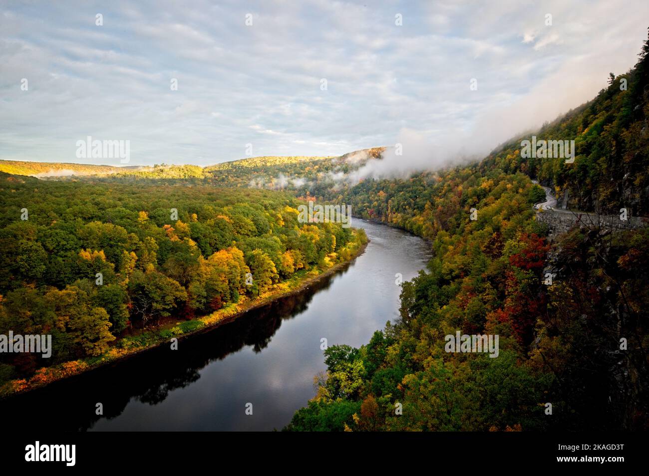 Making clouds over the Delaware River Stock Photo - Alamy