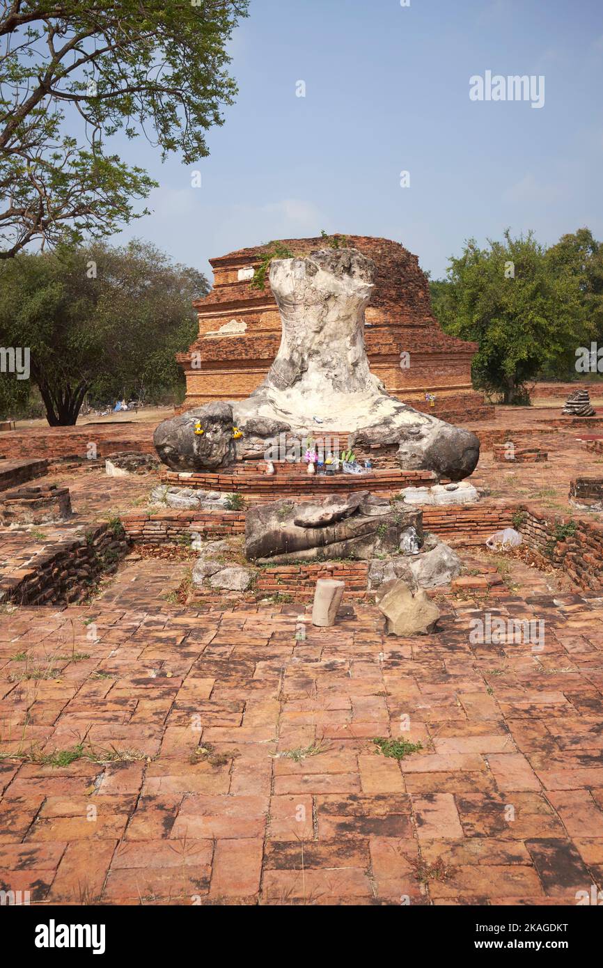 Temple Ruins in the Ayutthaya Historical Park Ayutthaya Thailand Stock ...